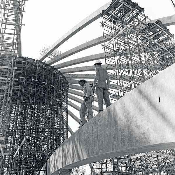 Celebrating University Hall—VIRGINIA Magazine